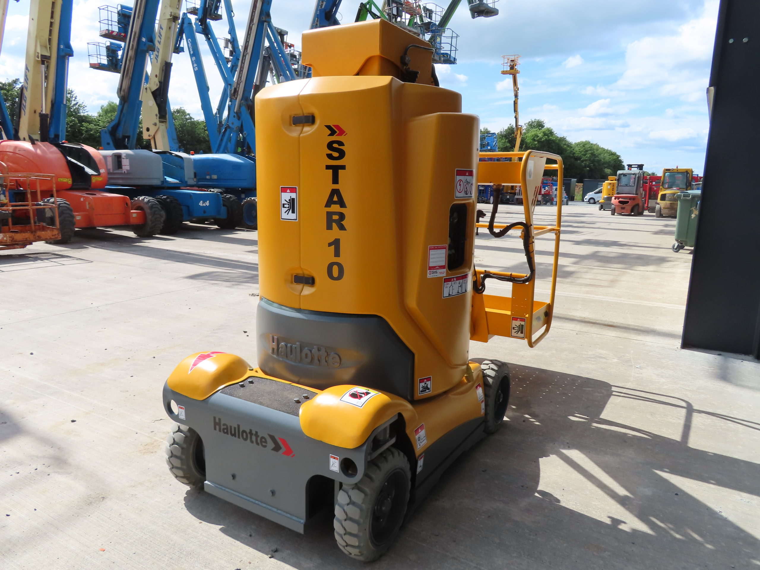 Haulotte Star 10 Vertical Mass Lift Access Platform Scissor Lift SN ...
