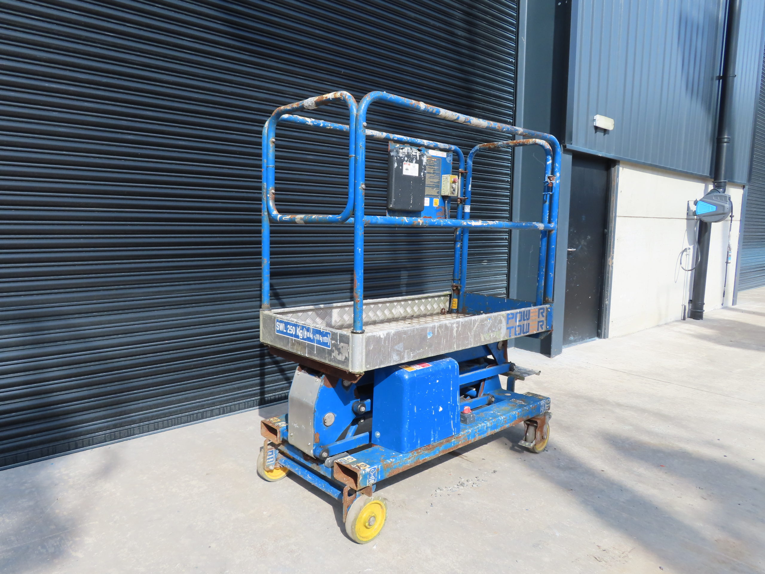 Power Tower Eco Lift Push Around Man Lift SN2565 | SHS Merchants Ltd ...
