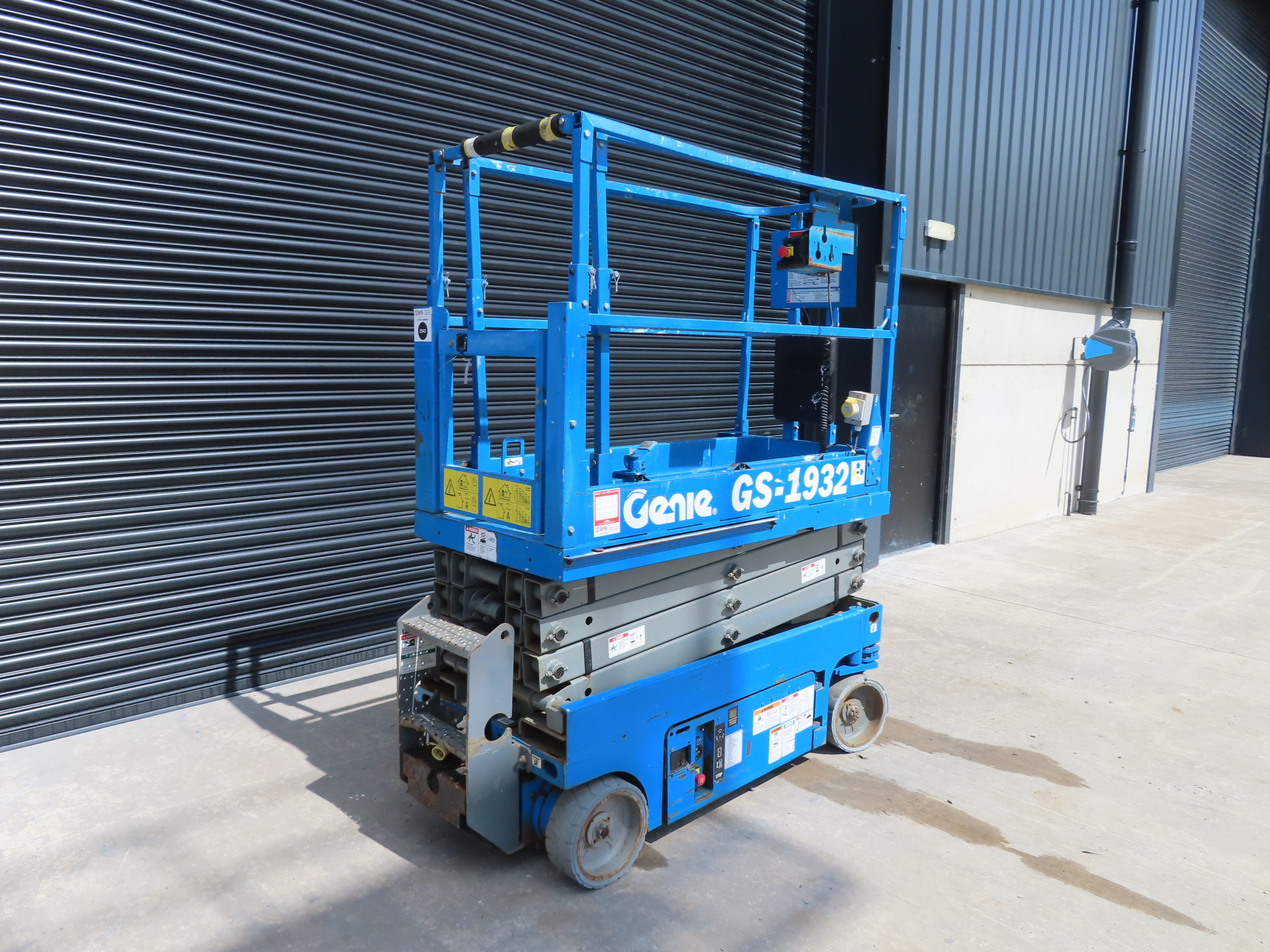 Genie 1932 Scissor Lift Access Platform Work Platform- SN 2543 | SHS ...