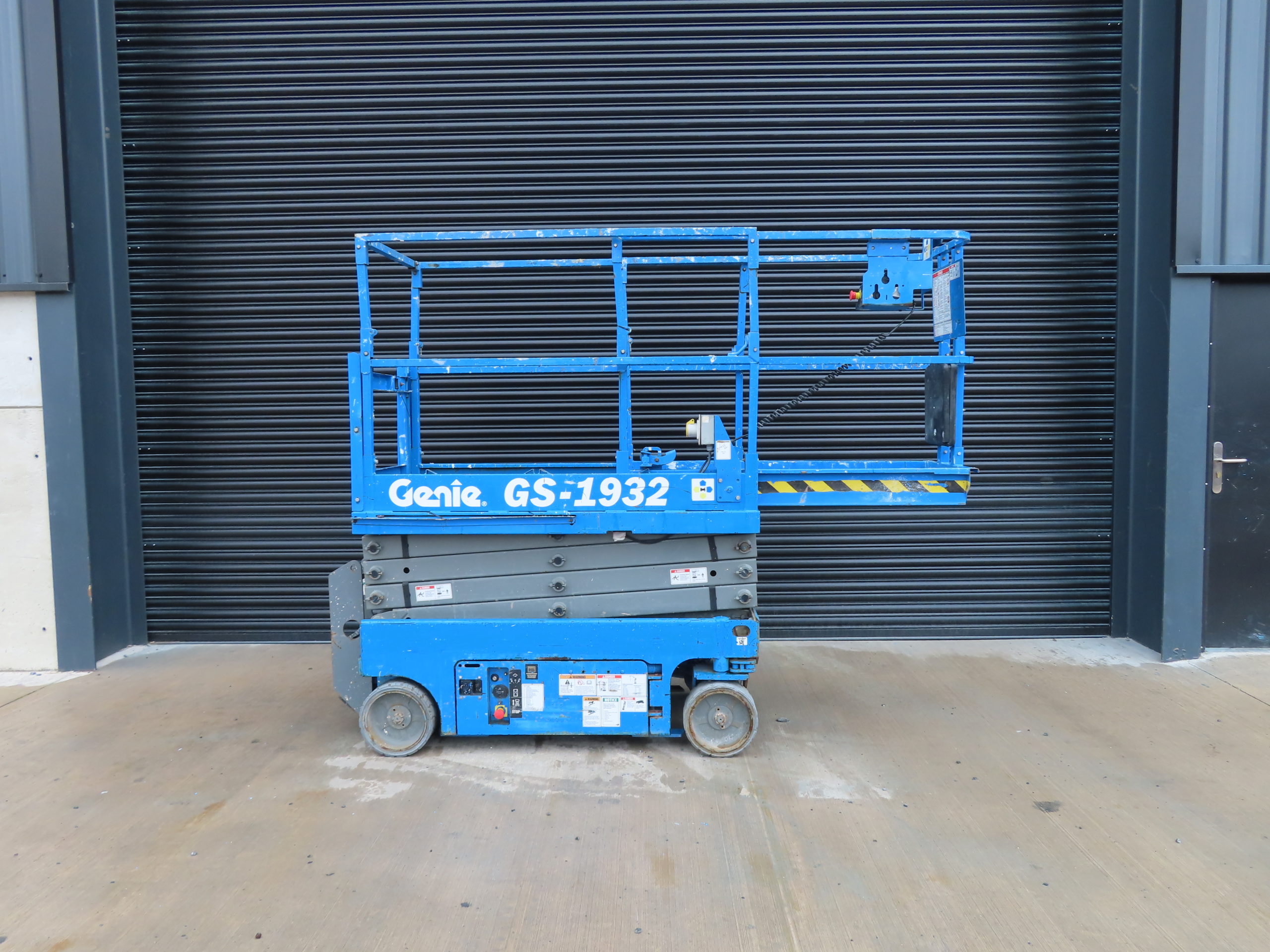 Genie 1932 Scissor Lift Access Platform Work Platform- SN 2543 | SHS ...