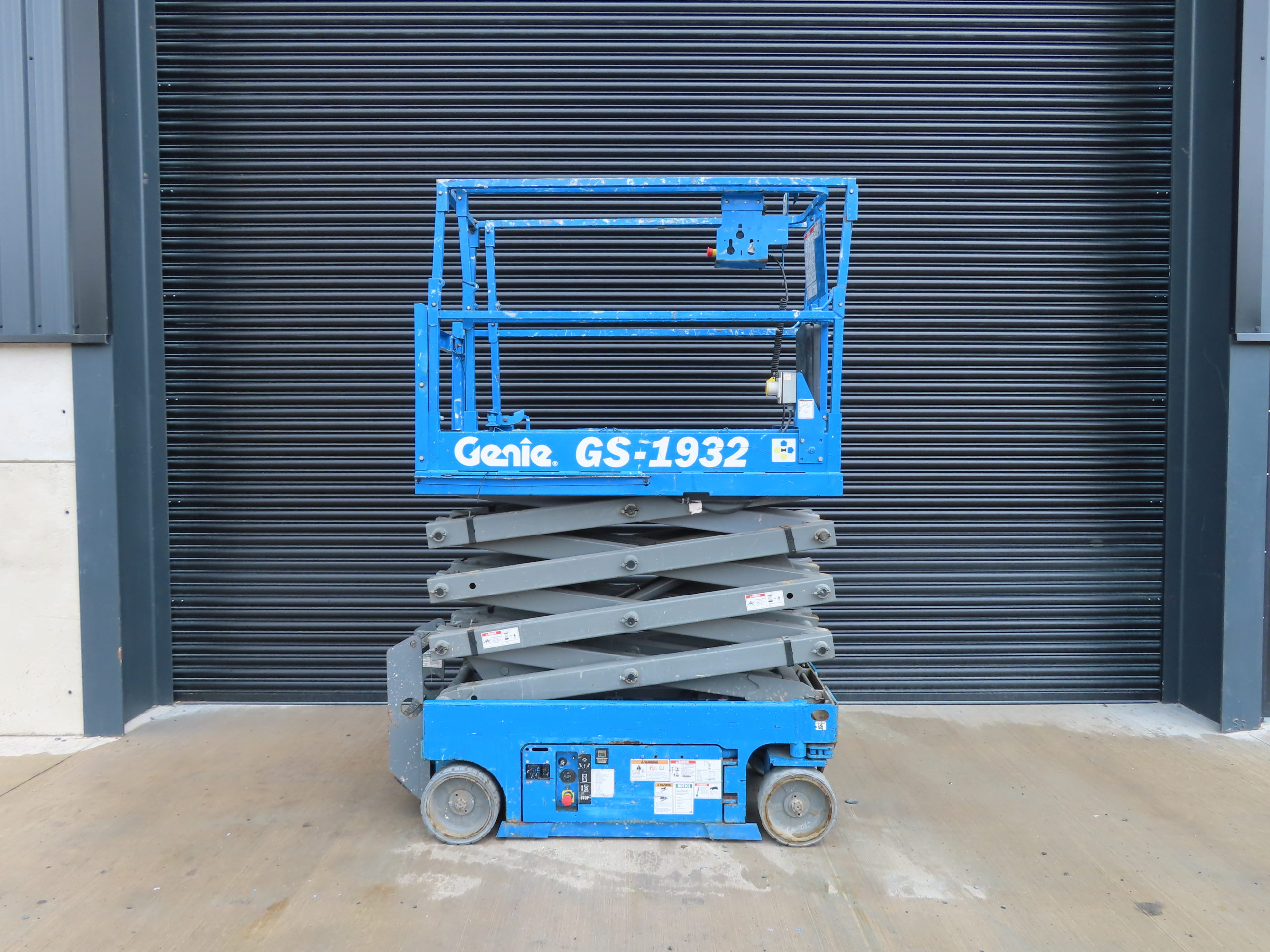 Genie 1932 Scissor Lift Access Platform Work Platform- SN 2543 | SHS ...