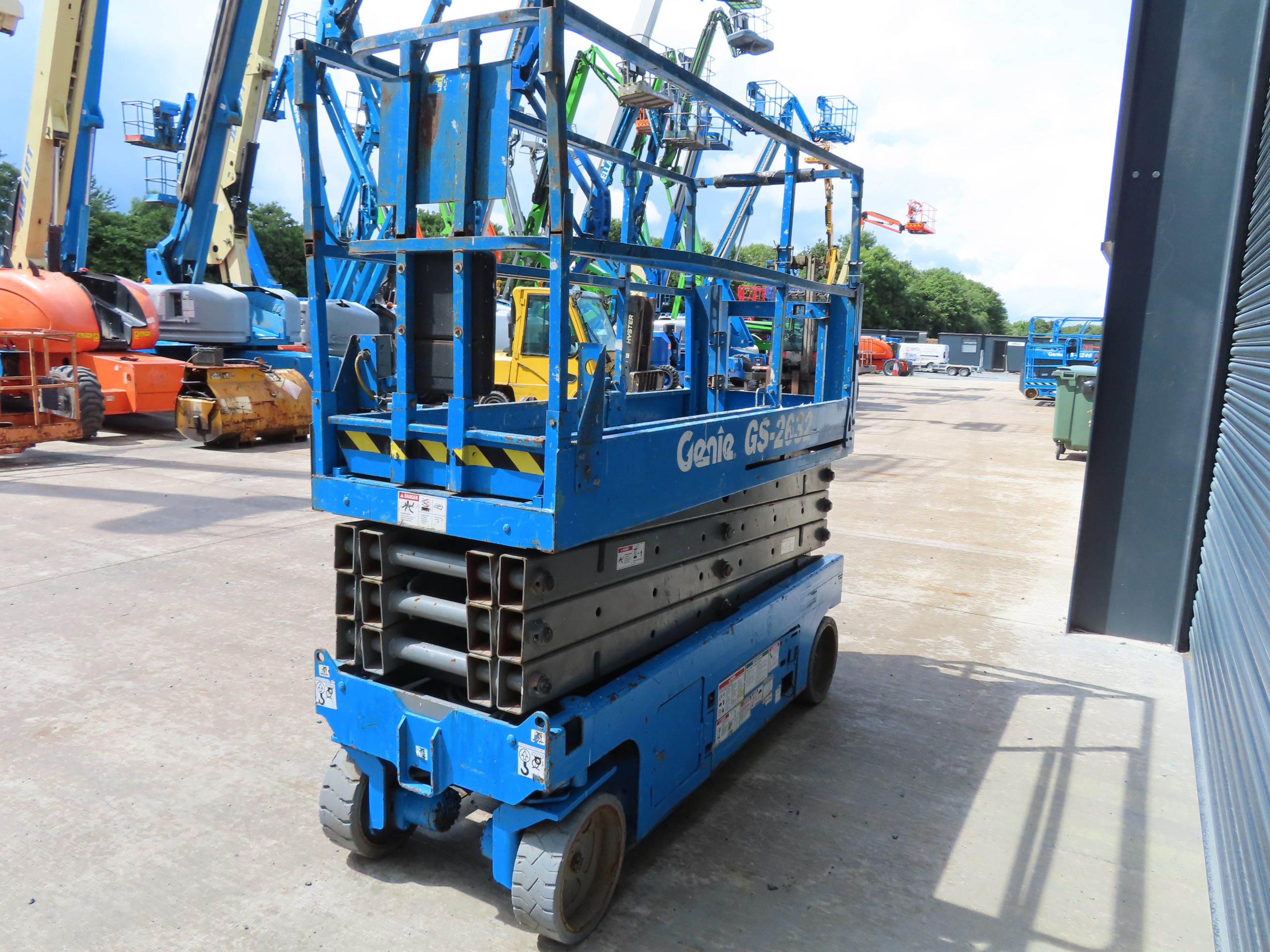 Genie 2632 Scissor Lift Access Platform Work Platform - SN2587 | SHS ...