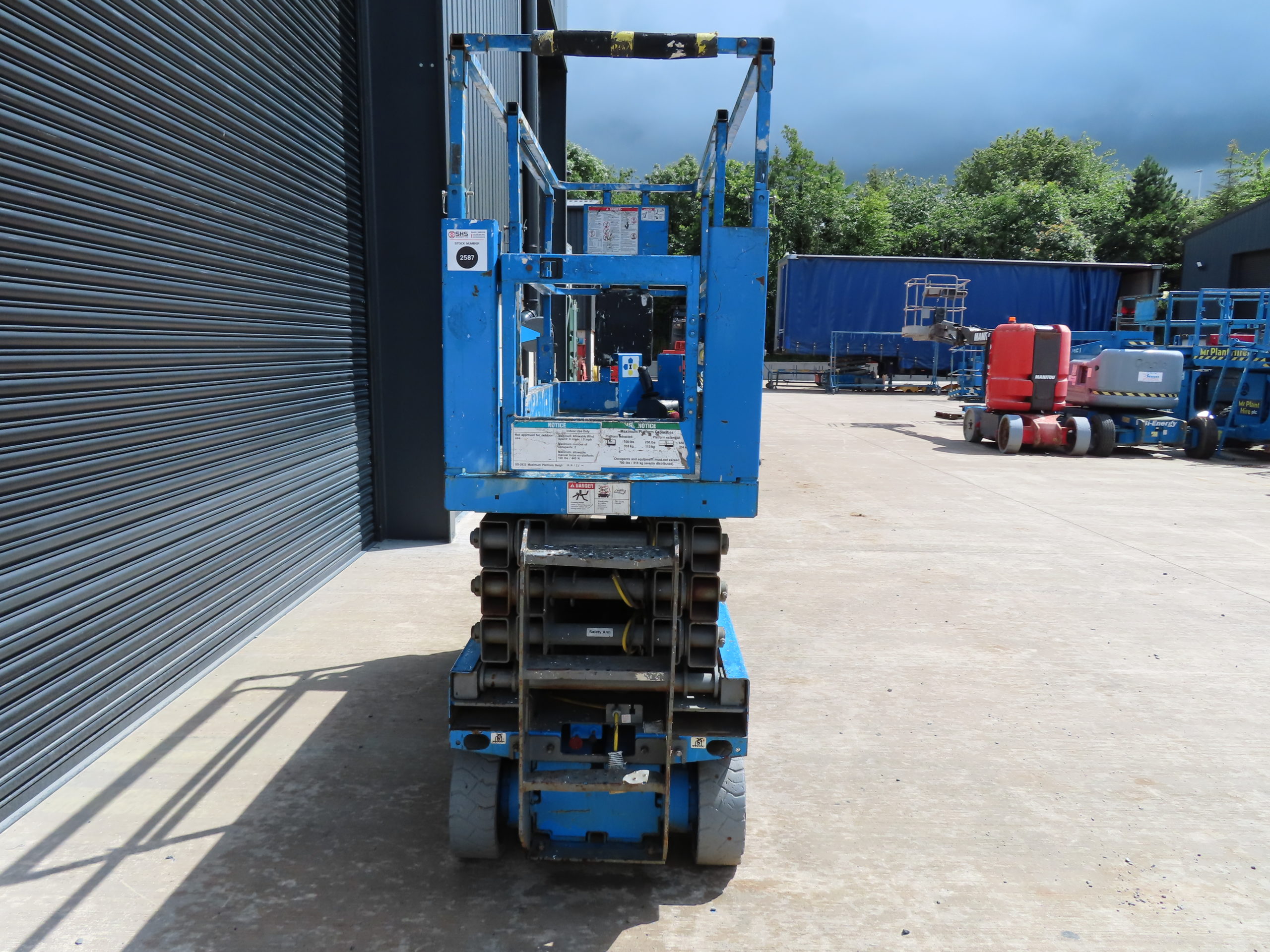 Genie 2632 Scissor Lift Access Platform Work Platform - SN2587 | SHS ...