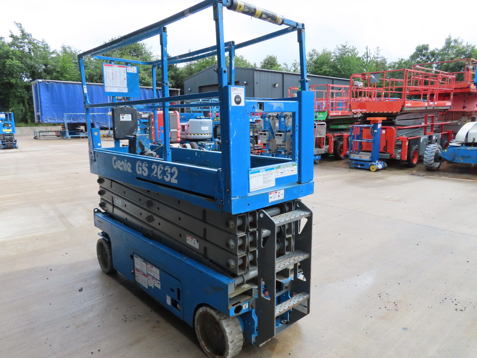 Genie 2632 Scissor Lift Access Platform Work Platform - SN2571 | SHS ...