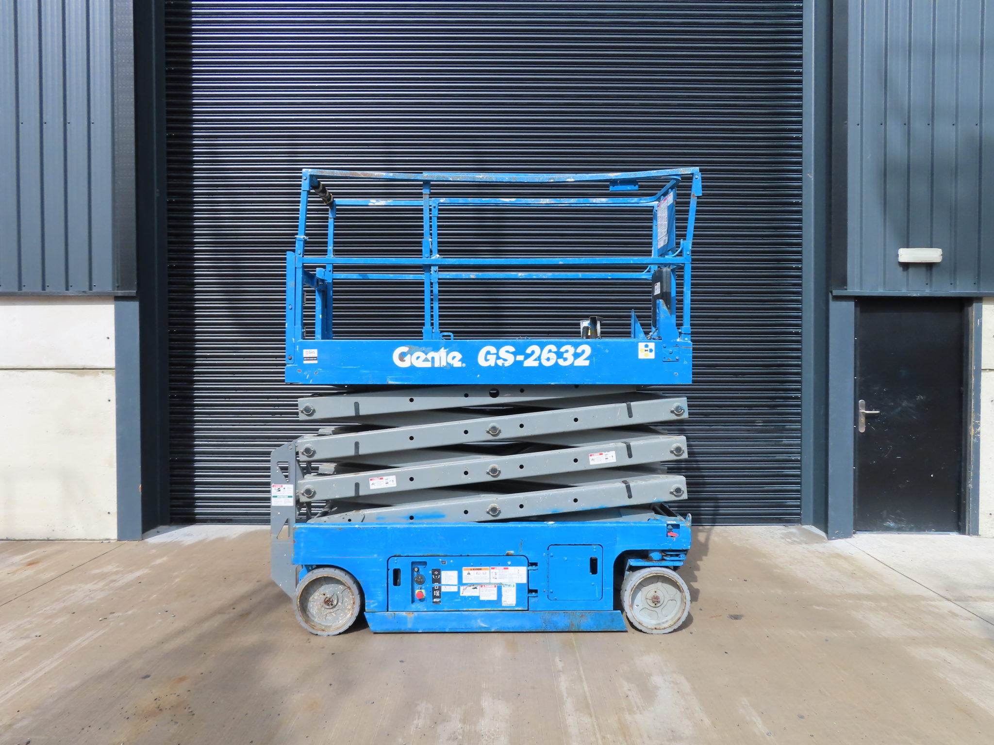 Genie 2632 Scissor Lift Access Platform Work Platform - SN2571 | SHS ...
