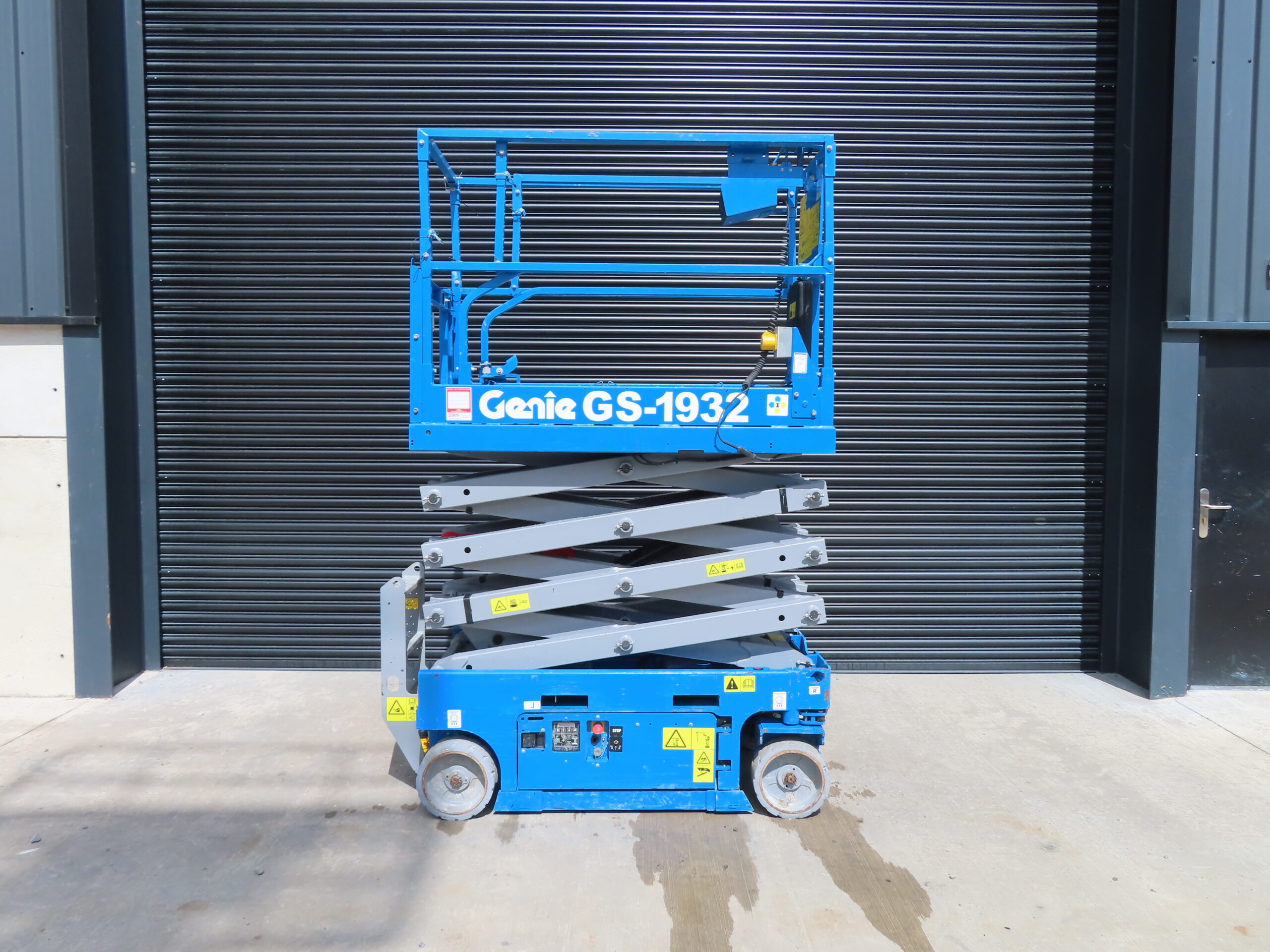 Genie 1932 Scissor Lift Access Platform Work Platform- SN 2549 | SHS ...