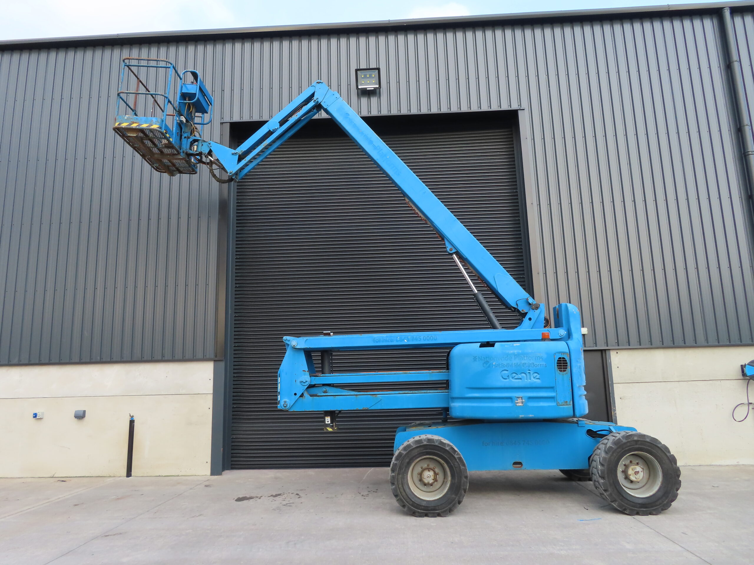 Genie Z60/34 Articulated Boom Lift Access Platform Cherry Picker SN ...