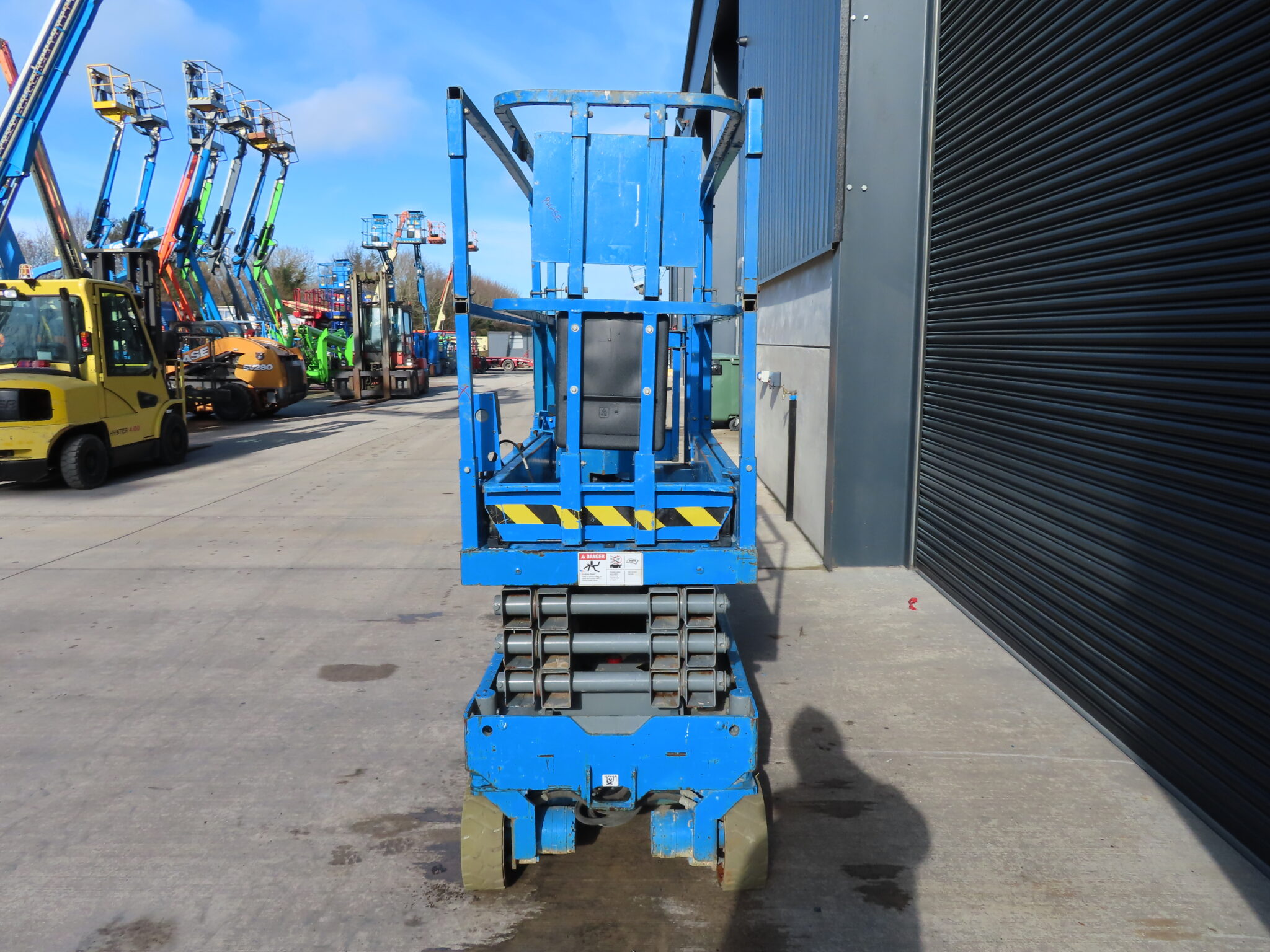 Genie 1932 Scissor Lift Access Platform Work Platform- SN 2715 | SHS ...