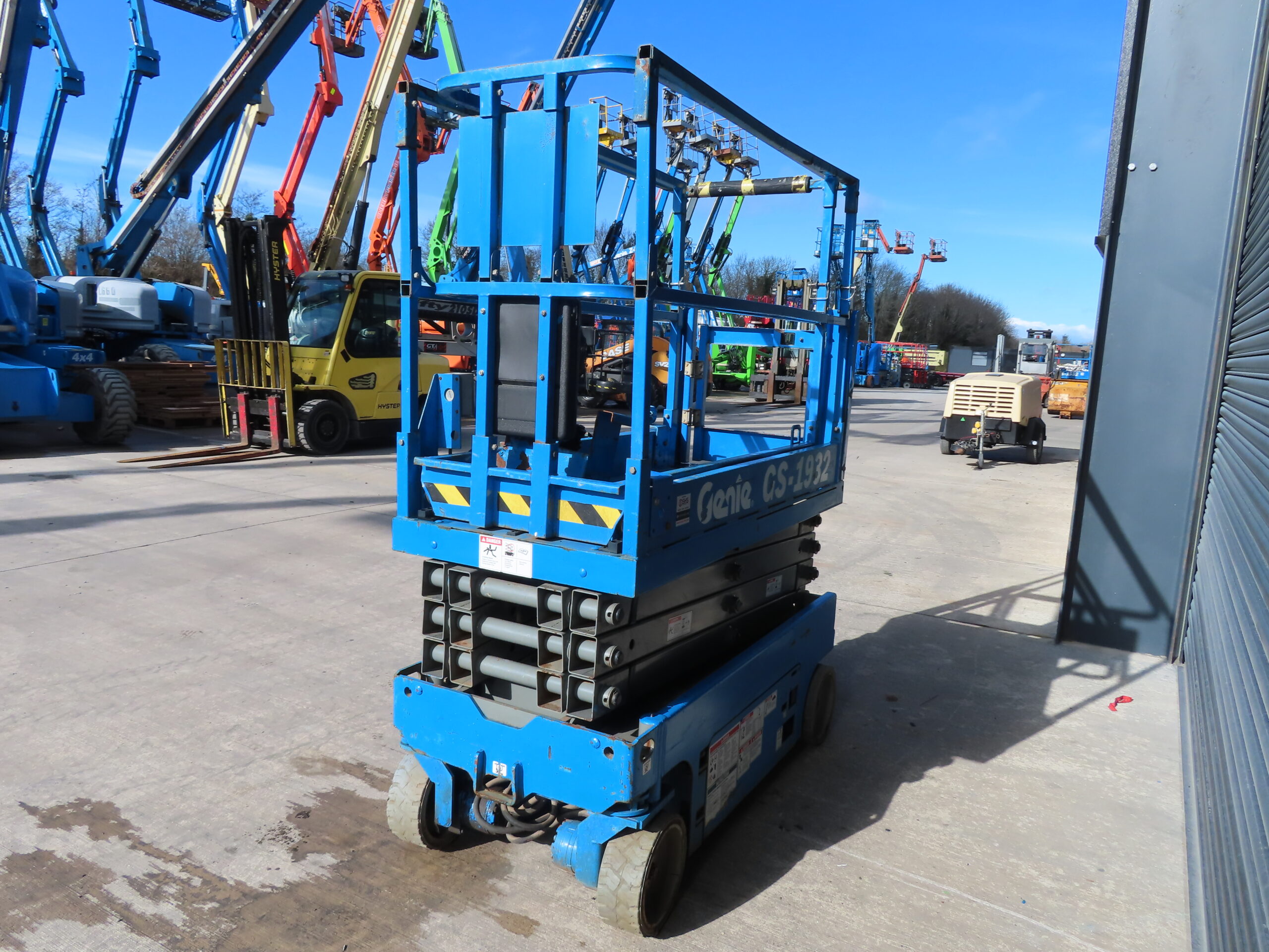 Genie 1932 Scissor Lift Access Platform Work Platform- SN 2707 | SHS ...